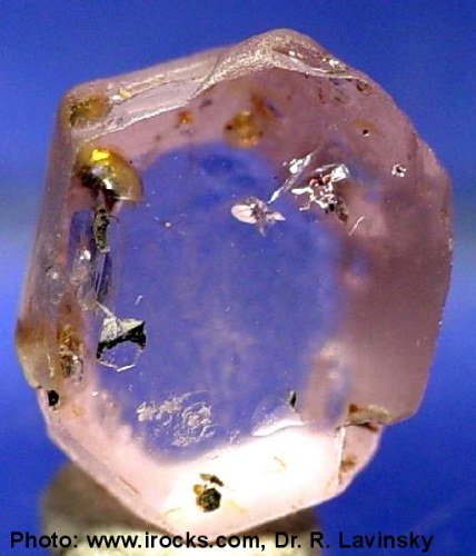 Taaffeit, Musgravit, Pehrmanit